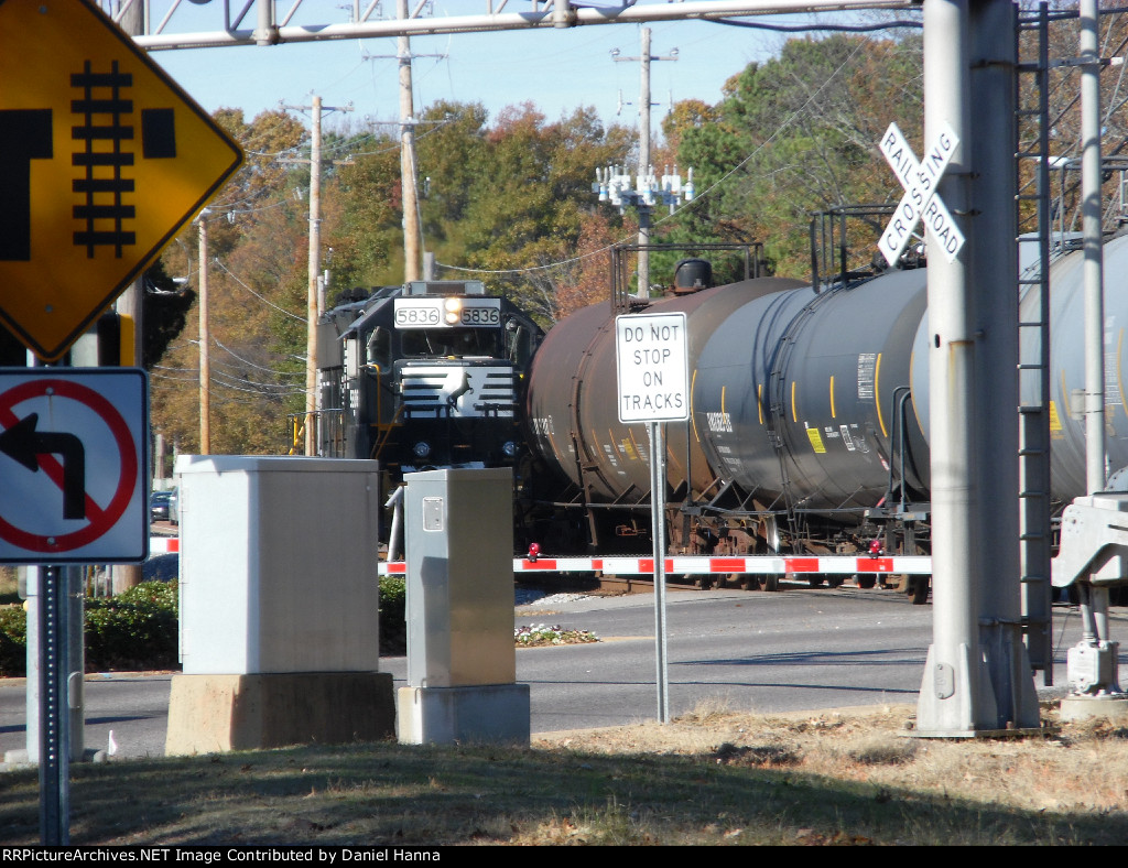 NS A01 west at MP 536